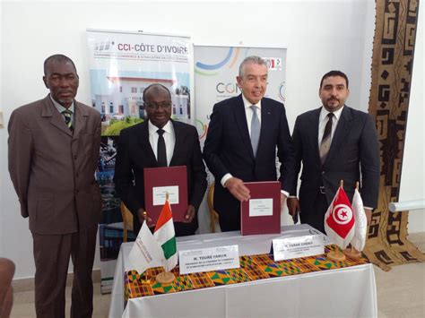 Signature d un protocole daccord de coopération entre la Conect et la chambre de Commerce et D