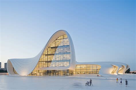 紀念首位獲普立茲克獎的女性建築師 Zaha Hadid！8 大顛覆流線設計開展！ 大人物 90045
