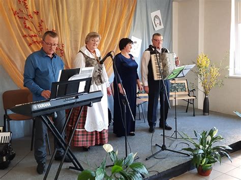 Balandžio 30 D Širvintų Kultūros Centro Šiaulių Filiale Vyko Jaukus šventinis Koncertas „ačiū