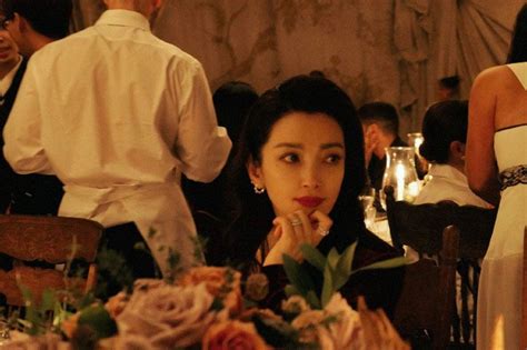 李冰冰亮相纽约时装周晚宴 着红丝绒长裙气质优雅 搜狐大视野 搜狐新闻