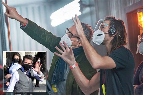 Hollywood Movie Studio Lionsgate Brings Back Covid 19 Mask Mandate