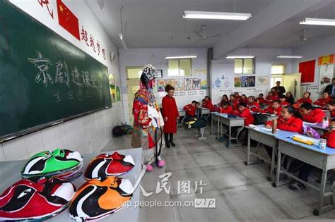 山東濰坊：京劇國粹進課堂 每日頭條