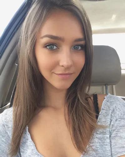 Jade Une Jeune Femme De 22 Ans En Quête Dexpériences Exaltantes