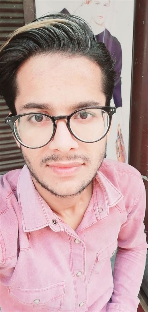 Shaukeen Saifi Twitter Linkedin Music