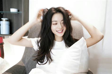 我的乖乖居家女友麦麦真的好乖巧啊清新恬静又甜美可人