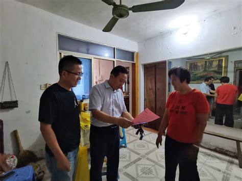 媒与设计学院开展举党旗促创建暨周五一小时扮靓我的家新时代文明实践志愿服务活动 传媒与设计学院 滁州职业技术学院