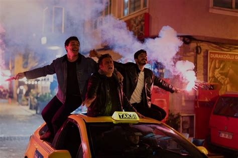 Sahipsizlerde Azize Ve Devran Karşı Karşıya Geliyor N Life