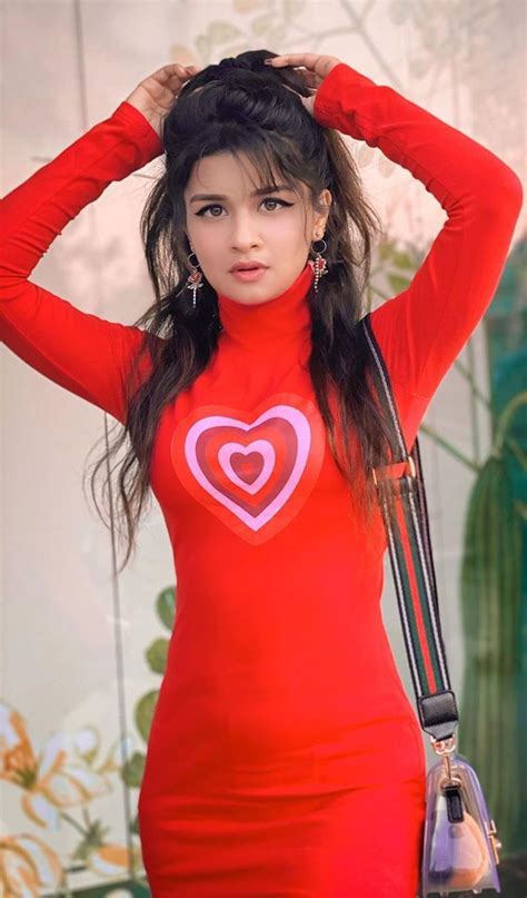 Cute Tiktok Girls Wallpapers Wallpaper Cave