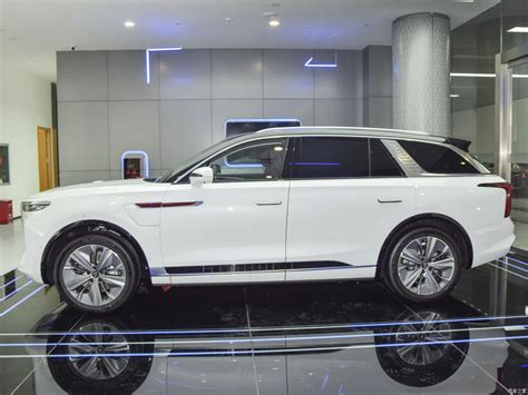 2022 660km Hongqi Ehs9 Chinas Top New Energy Vehicle Electric Ehs 9 E