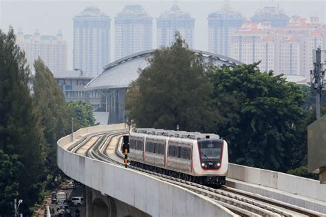 Not All Trains Created Equal Differences Between MRT LRT Commuter Line City The Jakarta Post
