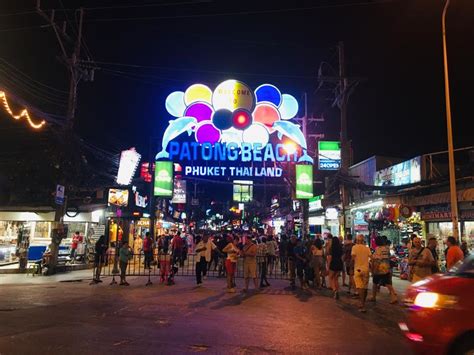 Islands Of Phuket Phi Phi Le And Phi Phi Don Tripoto