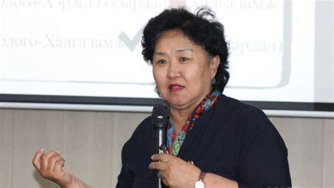 Л Оюун Гадаадаас ажиллах хүч авах нь хөгжлийн гарц мөн