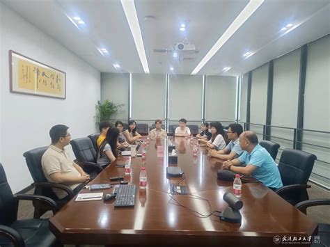 走访关怀暖人心 交流合作促发展——外国语学院领导赴实践基地走访看望顶岗研究生 武汉轻工大学新闻网
