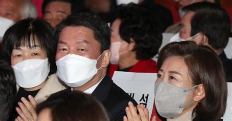 당권 저울질 나경원 비판한 홍준표·이재오 “대통령실이 당신은 아니란 것”