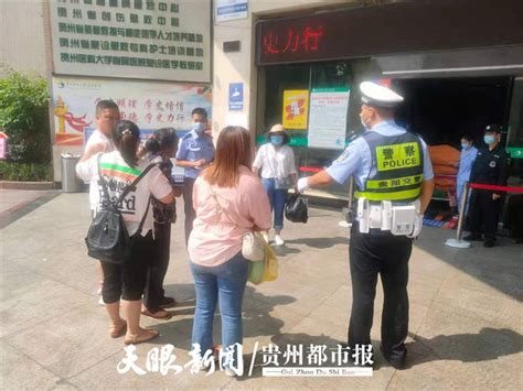 七旬老人吐血，贵阳交警紧急送医救治脱险贵医
