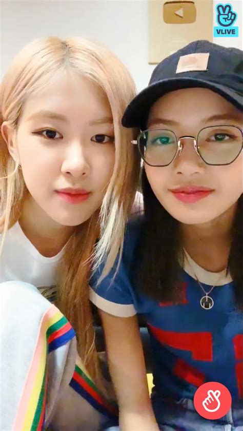 Also Lisa Does Have A Forehead Under Those Bangs Rbeulping