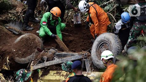 HEADLINE Ratusan Gempa Susulan Guncang Cianjur Waspada Bencana
