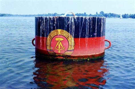 Ddr Grenz Tonne German History East Germany Germany Facts