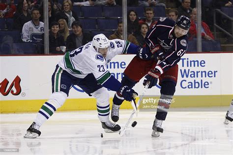 Rick Nash Of The Columbus Blue Jackets Takes A Shot Past Alexander