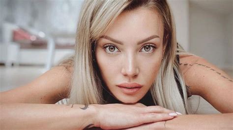 İsmail Hacıoğlunun Eski Eşi Duygu Kaya Kumarki Kimdir Elips Haber