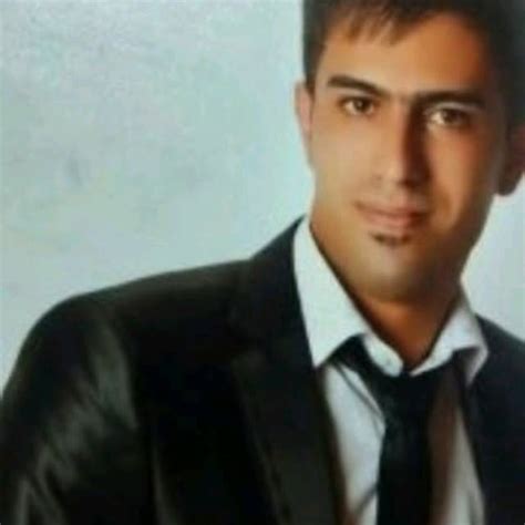 Amir Naemi Naemi Threads Say More