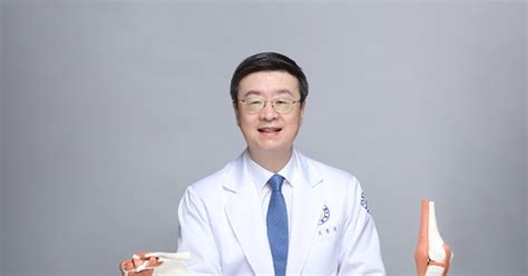 ‘염증으로 인한 퇴행성관절염 말기에는 ‘3세대 디자인 인공관절 탁월 관절 주사치료 어디까지 왔나