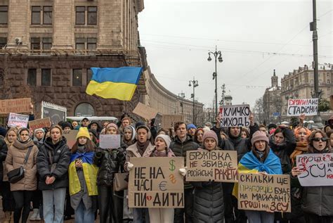 Ukraine Tepidly Welcomes New Us Military Aid Package The Washington