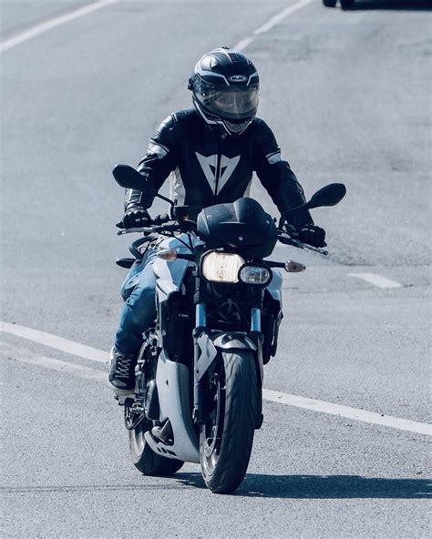 Naked Motorcycles Models Photos Reviews Bike Net