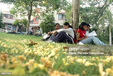 Indian Institute Of Technology Kanpur Photos And Premium High Res