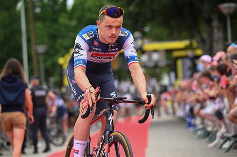 Transfert Rémi Cavagna une offre très intéressante chez Movistar