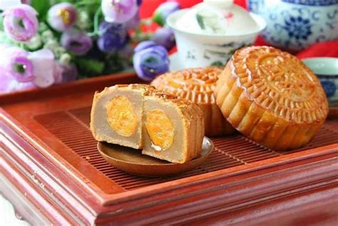 关于中秋节为什么吃月饼？历史上真正的记载是这样的