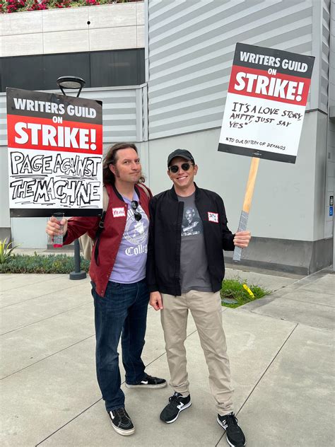 Wga Strike Photos Stars Writers And Their Supporters On The Picket Line