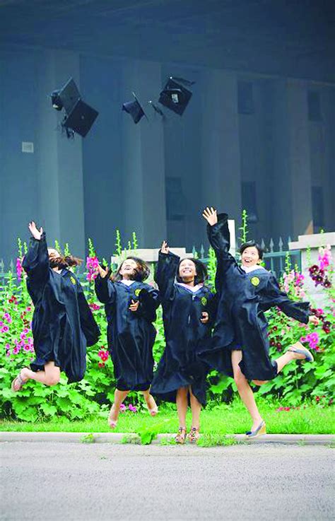 【1167期】【组图】毕业 南开大学报 南开大学