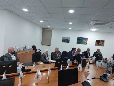اجتماع اللجنة المشكلة من لجنة دافعي الفاتورة العلاجية وشركات ادارة