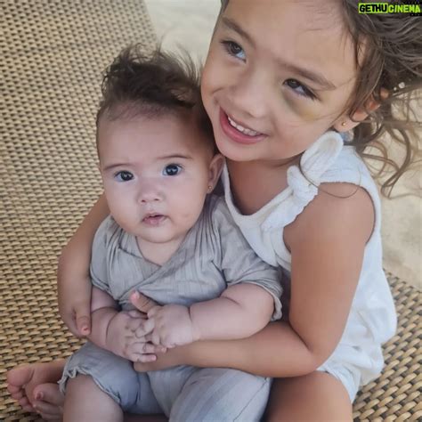 Solenn Heussaff Wiki Biography Age Gallery Spouse And More