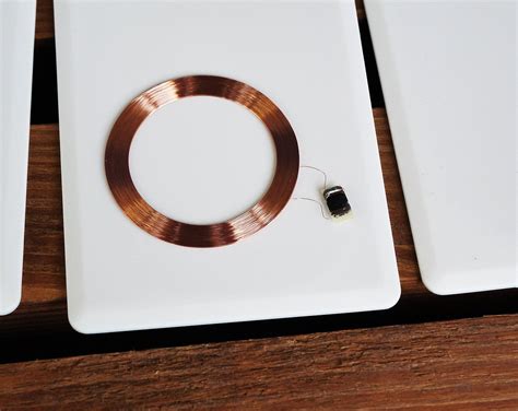 Дубликатор RFID 125 кГц: делаем дубликаты пропусков, домофонных ключей ...