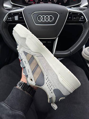 Мужские кроссовки Adidas Originals ADI2000 Grey Olive Red (Серые ...