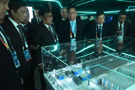 ပြည်ထောင်စုဝန်ကြီး ဦးသောင်းဟန် နှင့် ဒေါက်တာမျိူးသိန်းကျော် တို့ ဦးဆောင်သည့် မြန်မာကိုယ်စားလှယ