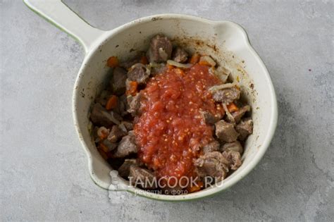Гуляш из говядины с морковью и луком — рецепт с фото пошагово
