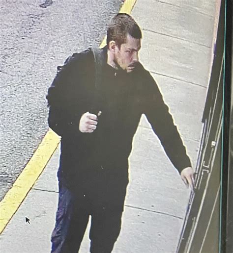 Update Tips Quickly Lead Police To Robbery Suspect News Sports