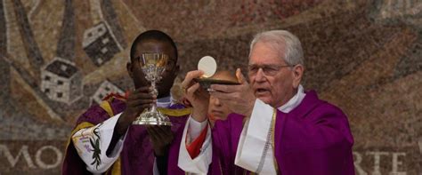 Cardeal Leonardo Steiner Toma Posse De Sua Igreja Titular Em Roma