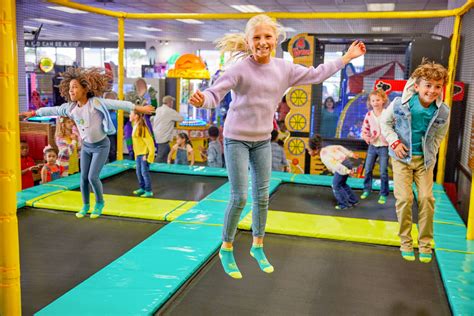 Adventure Zone Chuck E Cheese