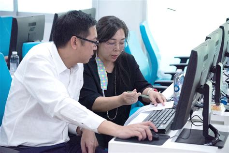 ข่าวสาร Cmubs จัดประชุมผู้บริหารและหัวหน้างาน ทดลองใช้ระบบ Cmu One Planning รองรับการนำเสนอ