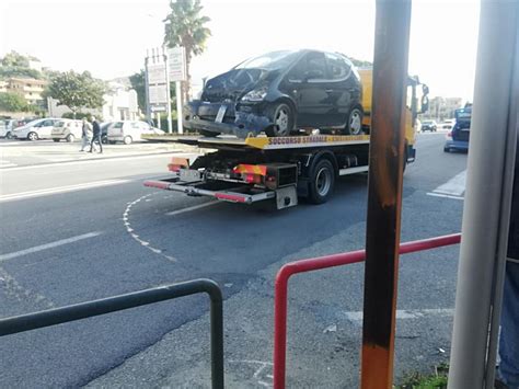 Terribile incidente sulla SS a Lazzaro poteva essere una strage quell incrocio è troppo