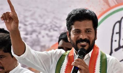 కాంగ్రెస్ టార్గెట్ రేవంత్ రెడ్డేనా Telangana Congress Senior