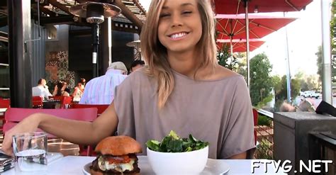 Insatiable Barely Legal Blonde Kennedy Leigh Fingers Herself