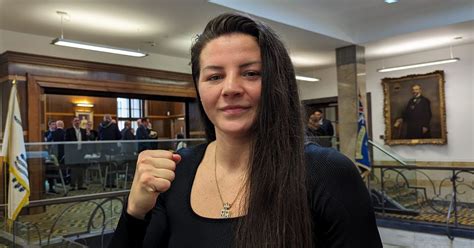 Boxer Sandy Ryan Wants To Fight In Derby After Receiving Freedom Of City Derbyshire Live