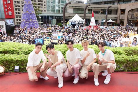 Acqua源少年辦寫真書簽書會 吸600位粉絲求近距離接觸 娛樂 Ctwant