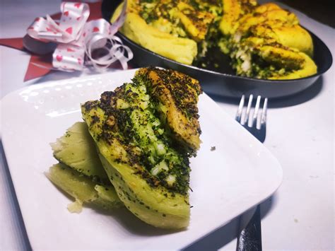 Braided Pesto Bread Wreath The Busy Apron