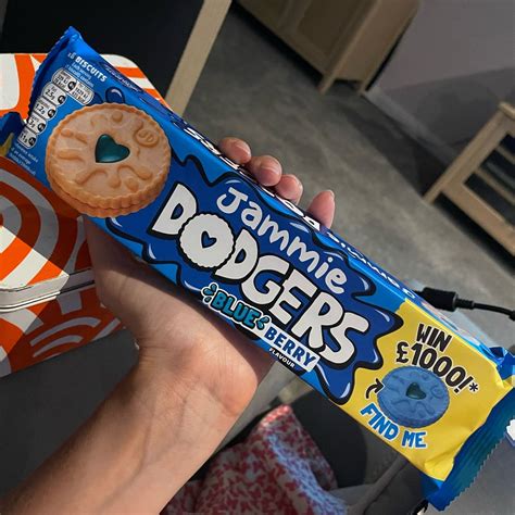 Blueberry Jammie Dodgers From Burtons Biscuits Vegan Product Reviews